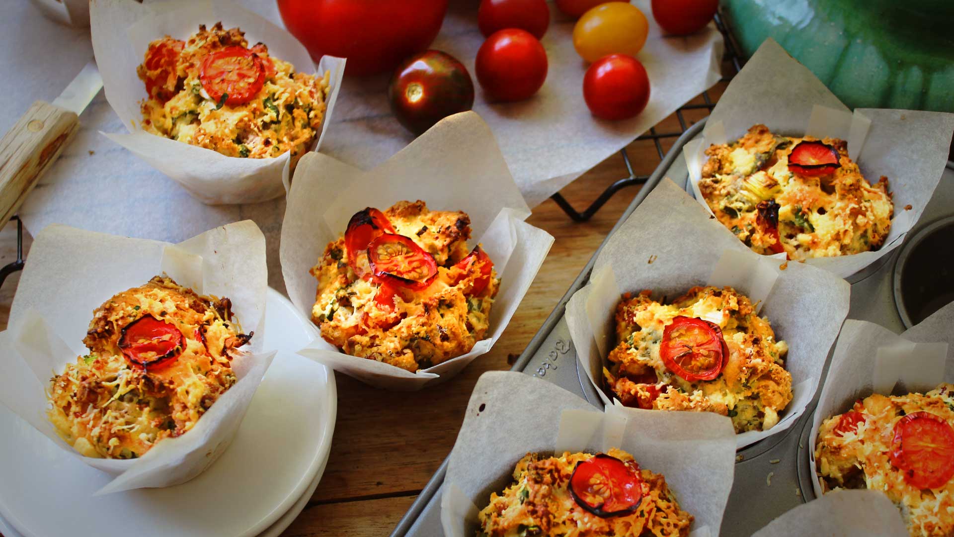 Bacon, cherry tomato and fresh herb muffins - Multix